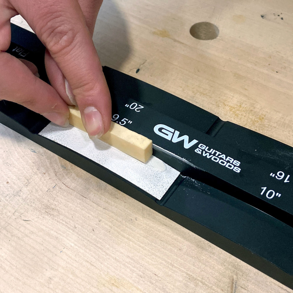 NUT RADIUS SANDING TABLE