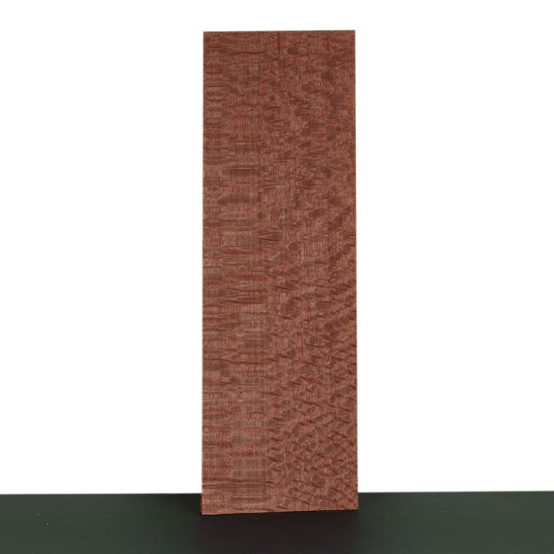 LOURO-FAIA VENEER RED (2 LEAVES)